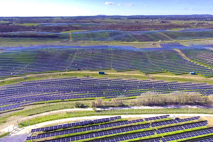 Fotovoltaico in grid parity, EOS IM e Capital Dynamics